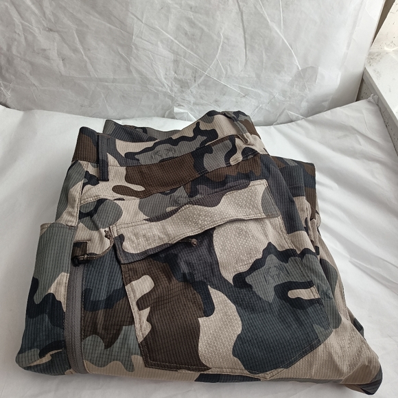 KUIU | Pants | Kuiu Ultralight Hunting Camo Pants Worn X | Poshmark